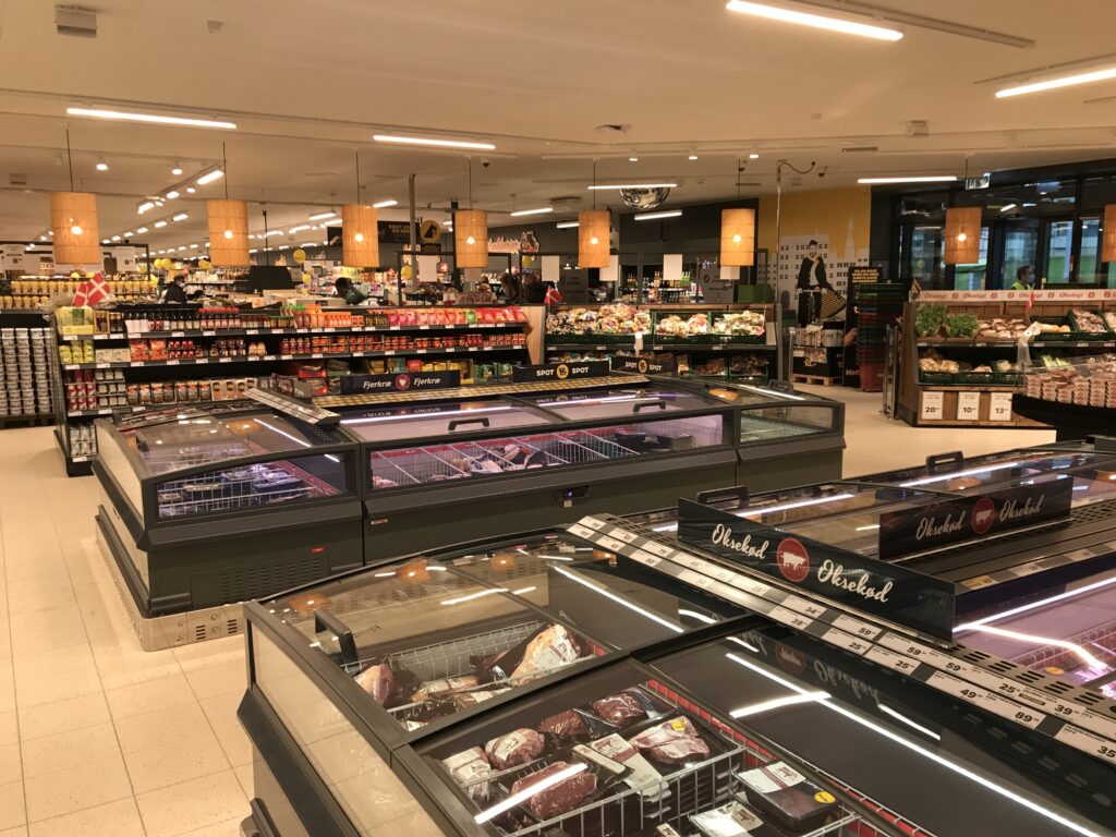 SE FOTOS - Aabenraa: Ny Netto-butik åbnede med kø helt frem kl. 15.00 ...