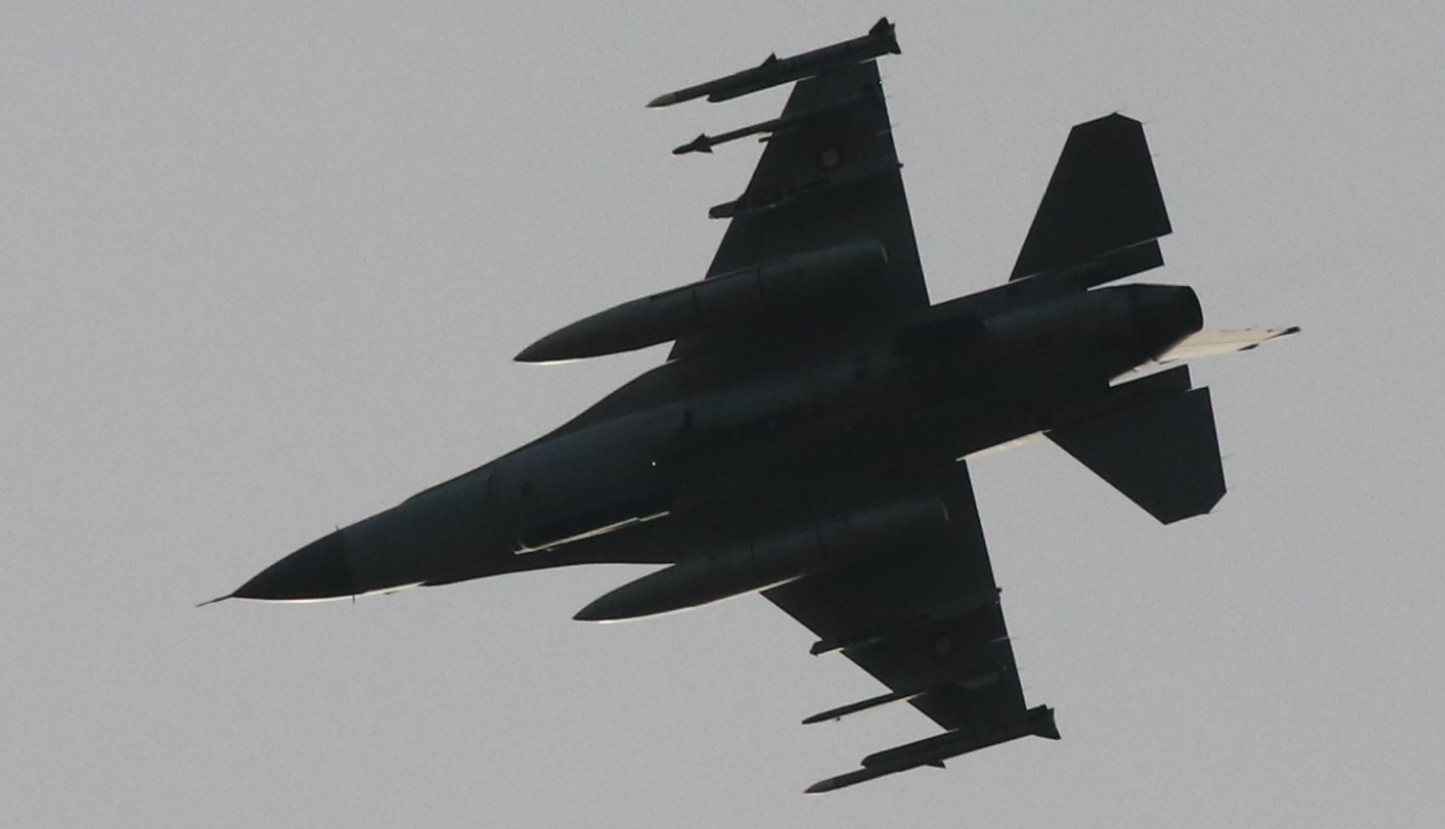 Rødekro Bibliotek: Foredrag med F-16-pilot Thomas Kristensen - Vejen ...