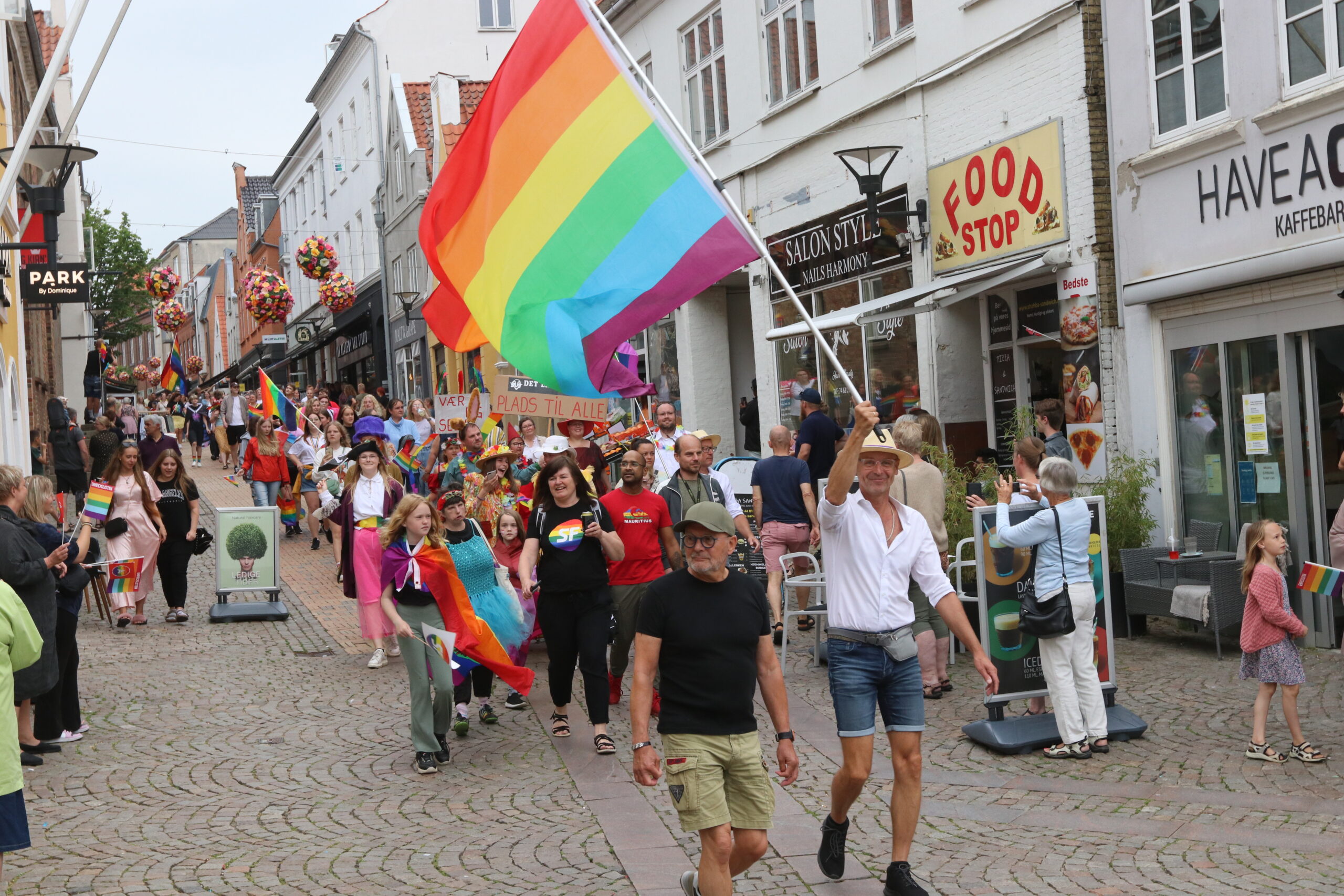 Pride i Danmark 2021 - se oversigten over arrangementerne her - Sydnyt ...