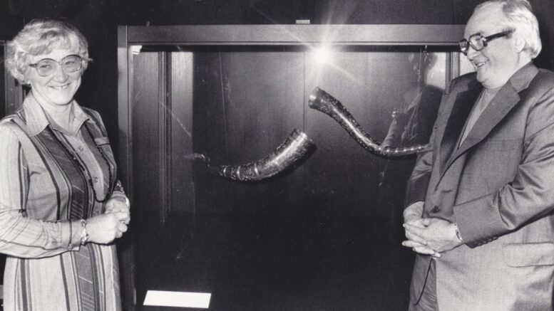 Simon Spies’ guldhorn foræres til Museum Sønderjylland - Sydnyt.dk ...