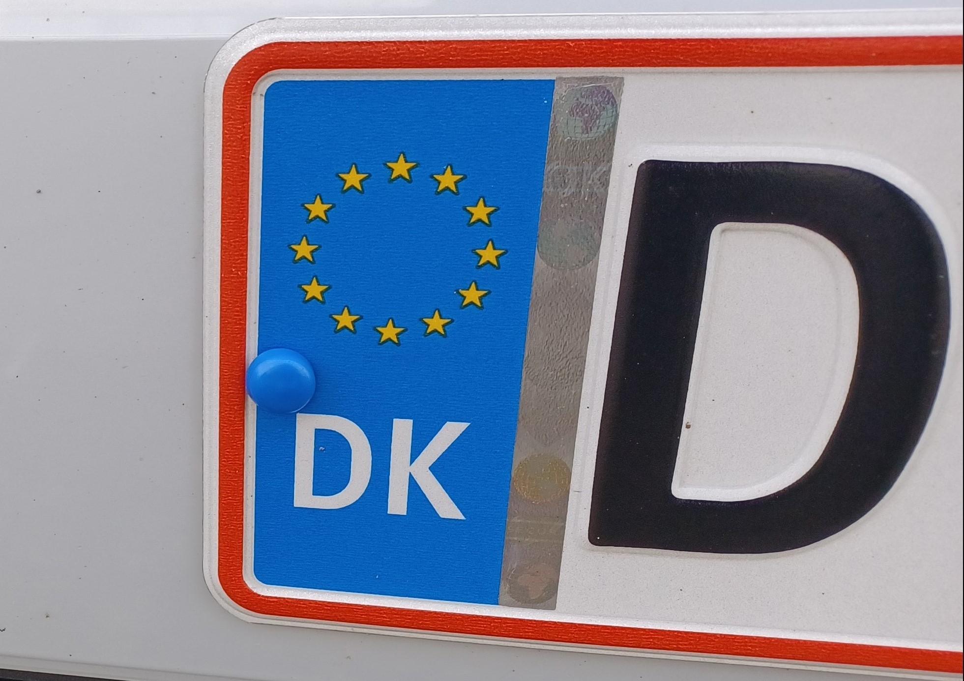 At ændre bilens nummerplade er ulovligt og koster 1.000 kr. - Sydnyt.dk ...