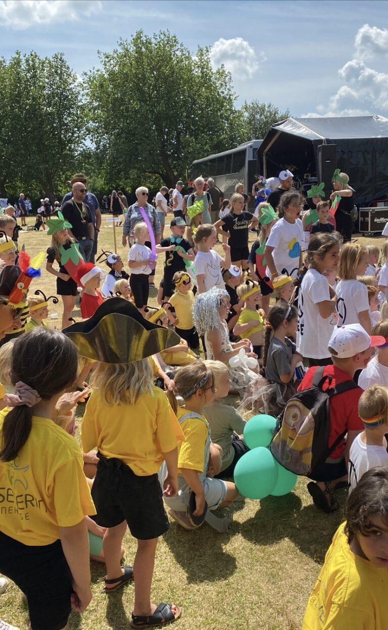 SE FOTOS/VIDEO - Karneval i Haderslev 2023 - en flot fest i Damparken ...